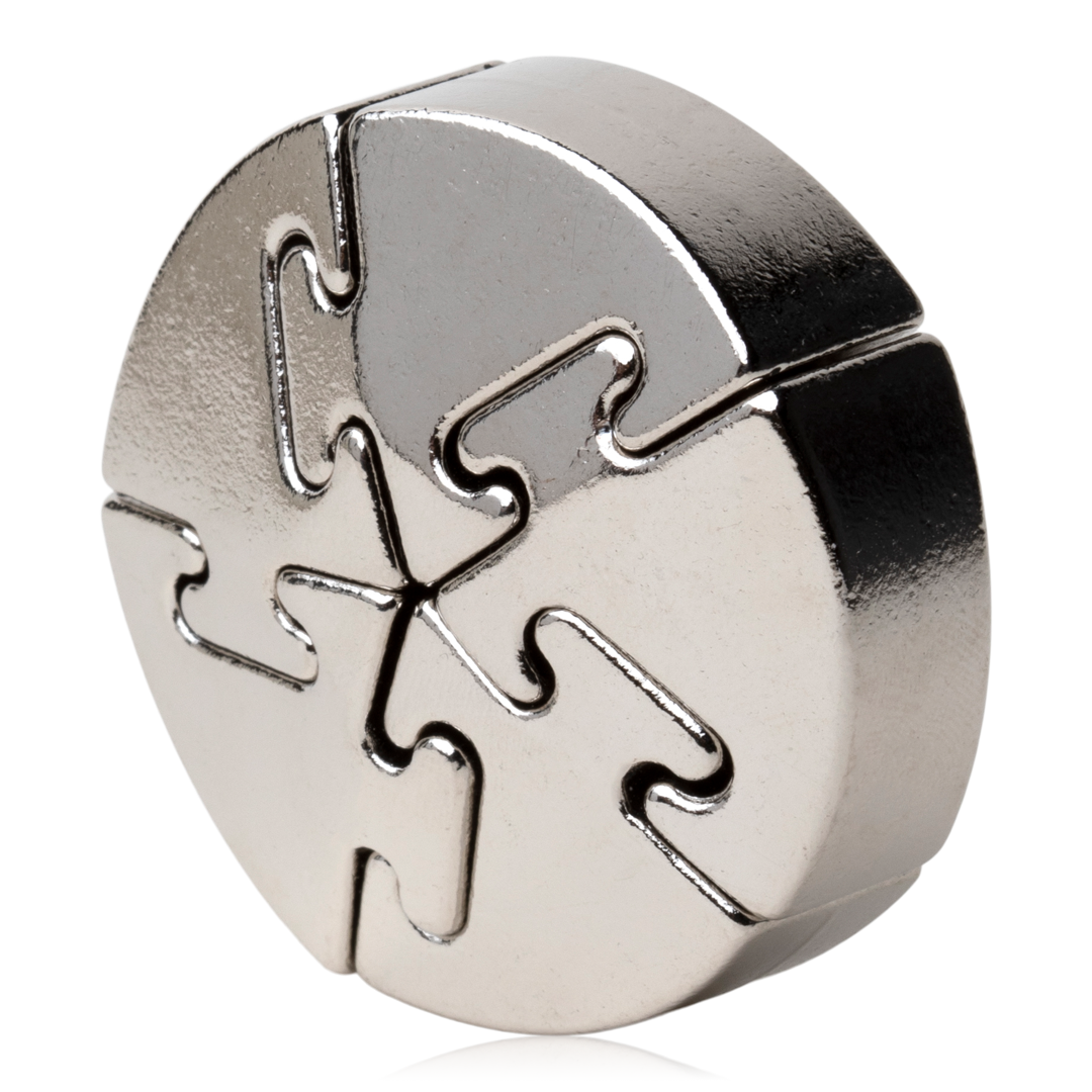 Spiral Pocket Puzzle by Hanayama